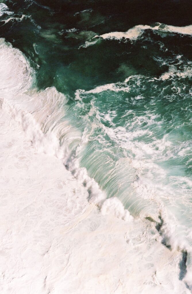 A LONG STANDING SPLASH - Maguitte